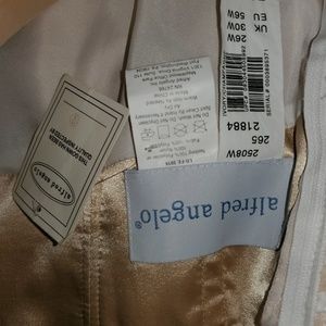 Alfred Angelo | Dresses | Alfred Angelo Plus Size Wedding Dress | Poshmark